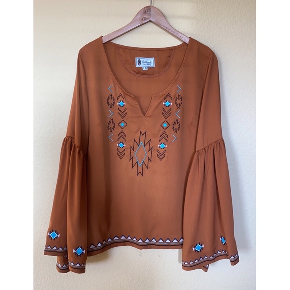 Tops | Nwt Outback Trading Company Tess Blouse Aztec Top | Poshmark